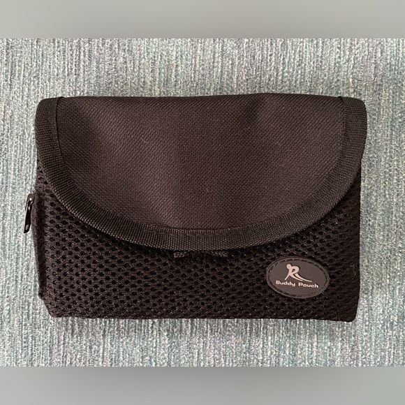 Buddy Pouch | Bags | Running Buddy Magnetic Pouch Beltless No Bounce ...